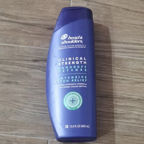 Head & shoulders clinical store